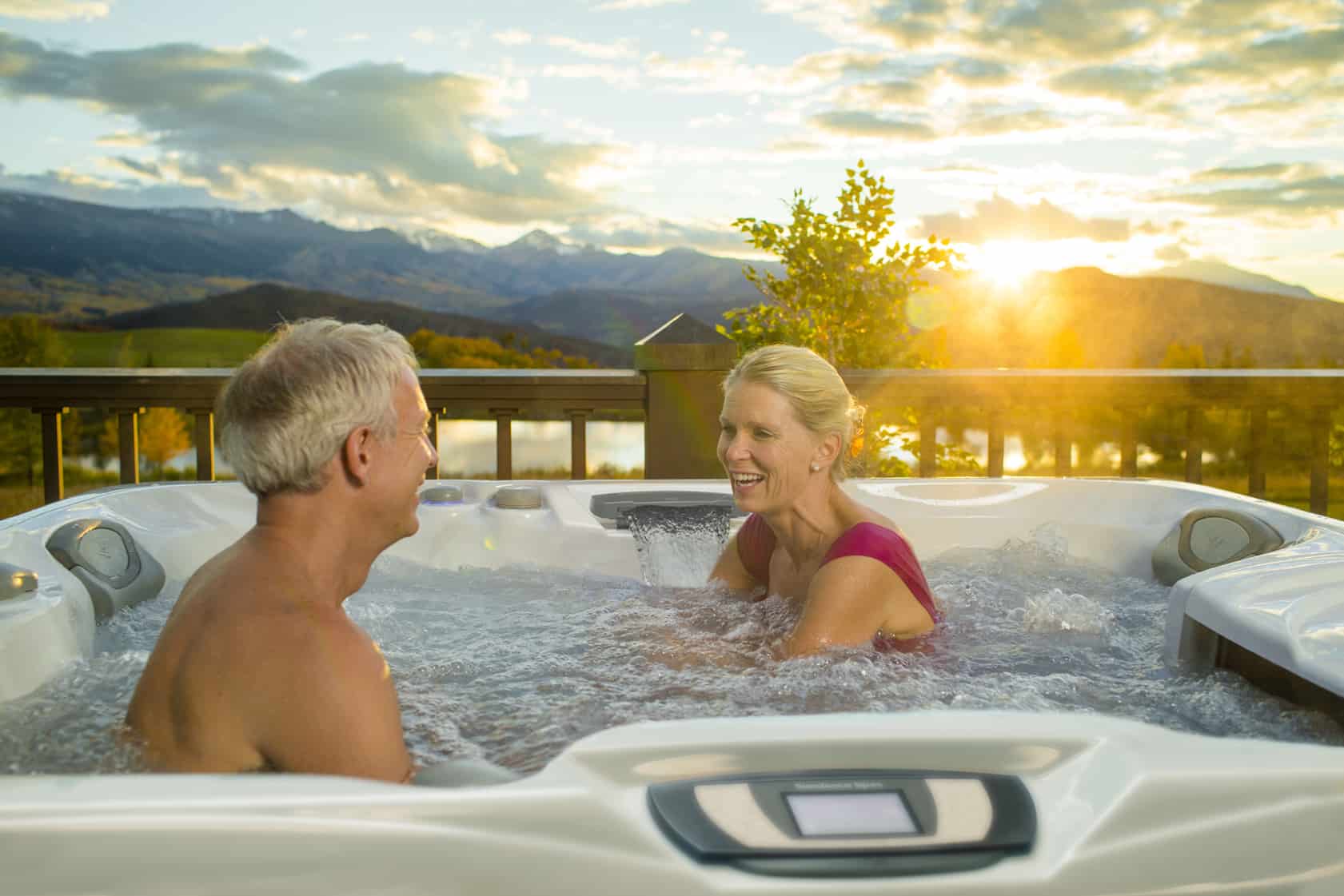 6 Best Small Hot Tubs In New Jersey For Intimate Escapes